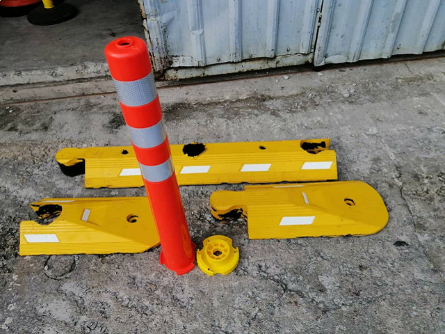 Lane Block and Lane Separator - Pancar Selamat Sdn Bhd