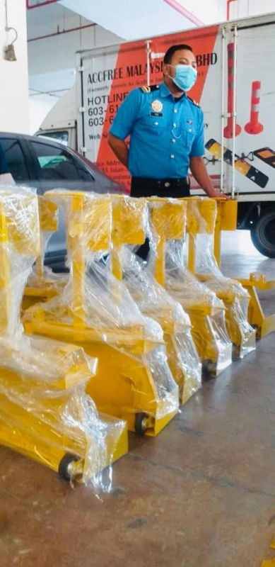 Wheel Clamp And Parking Lock - Pancar Selamat Sdn Bhd